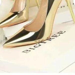 Shoes | Metallic Gold Stiletto Heels | Poshmark